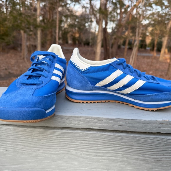adidas | Shoes | Adidas Blue And White Retro Sneakers | Poshmark